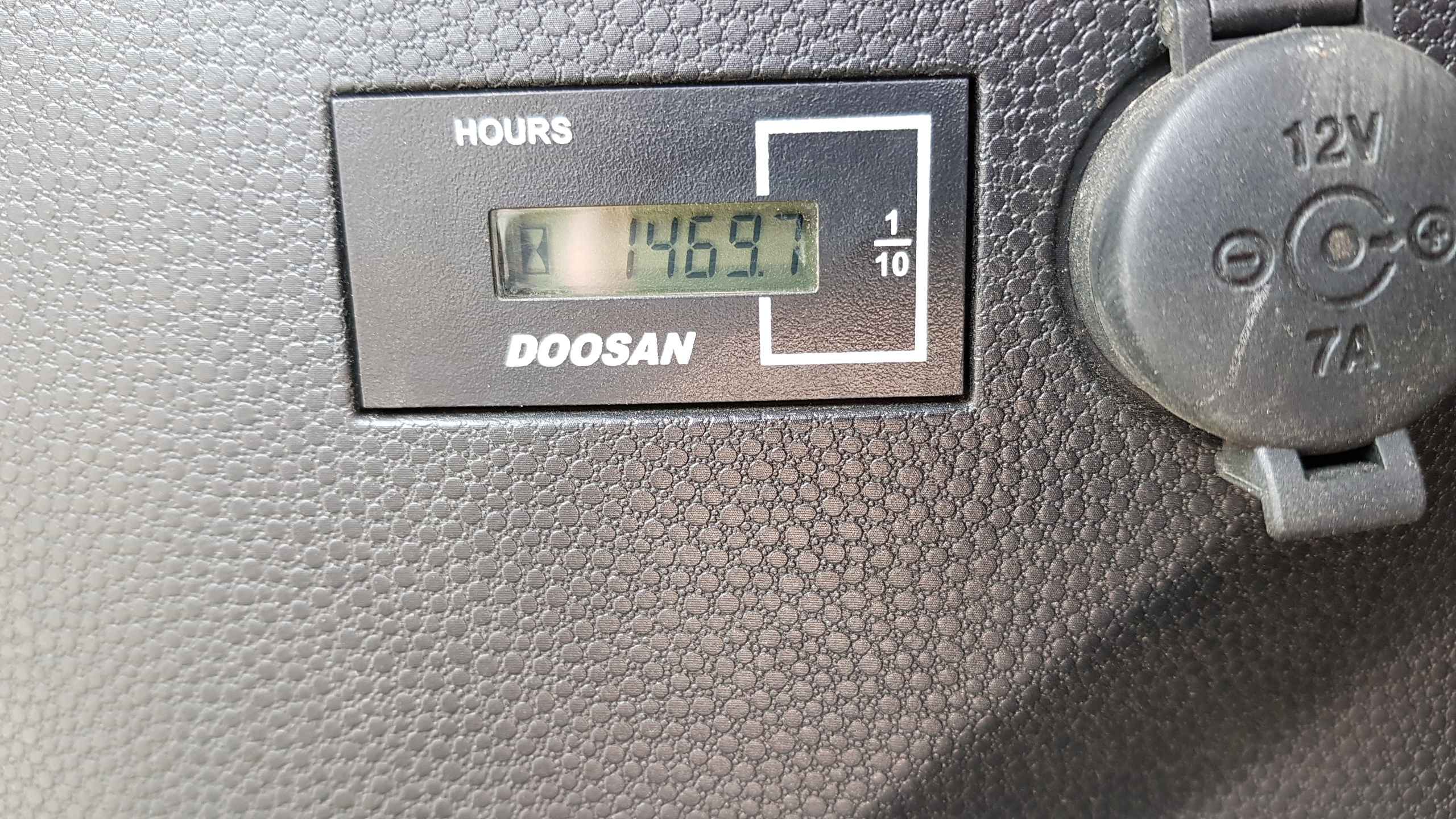 무한궤도 - 중고 건설기계 :: 굴삭기/어태치부속 - 굴삭기 0.3 ㎥ 이하 DX55MT5K코풀